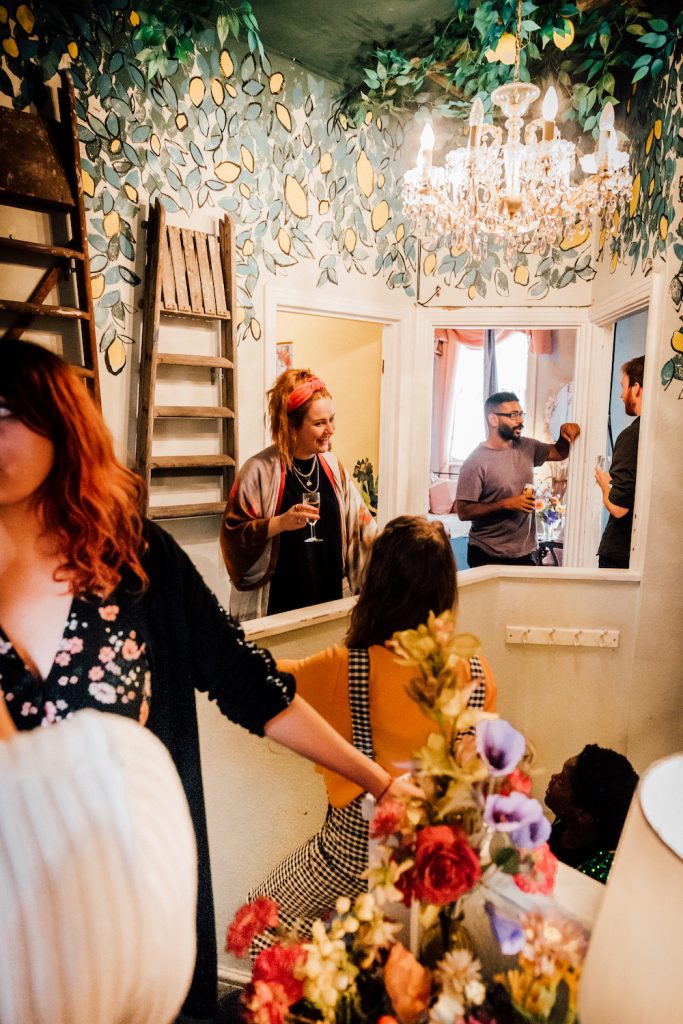 Darling House: 'Press For Prosecco' At This House Party-Style Bar