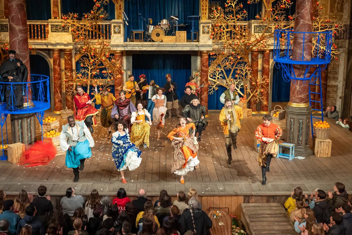 Performances At The Globe Theatre