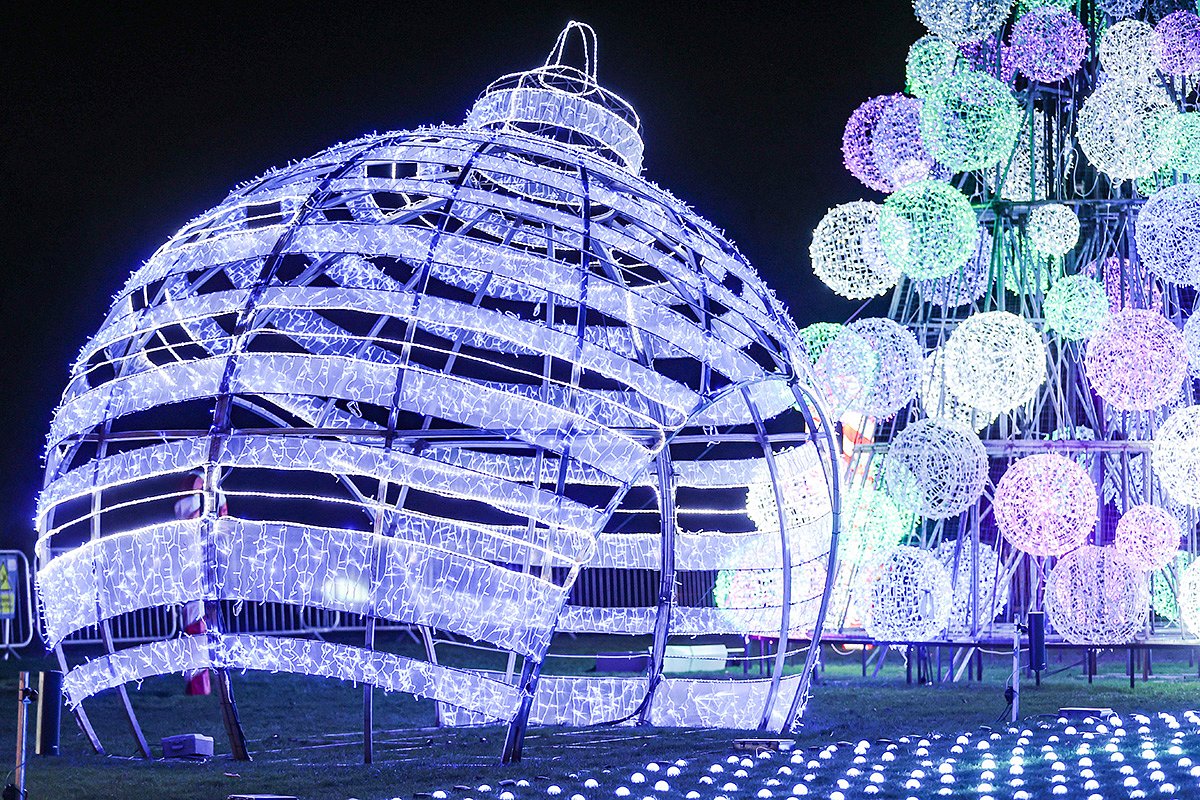 Lightopia: A Dazzling London Light & Lantern Trail - Secret London