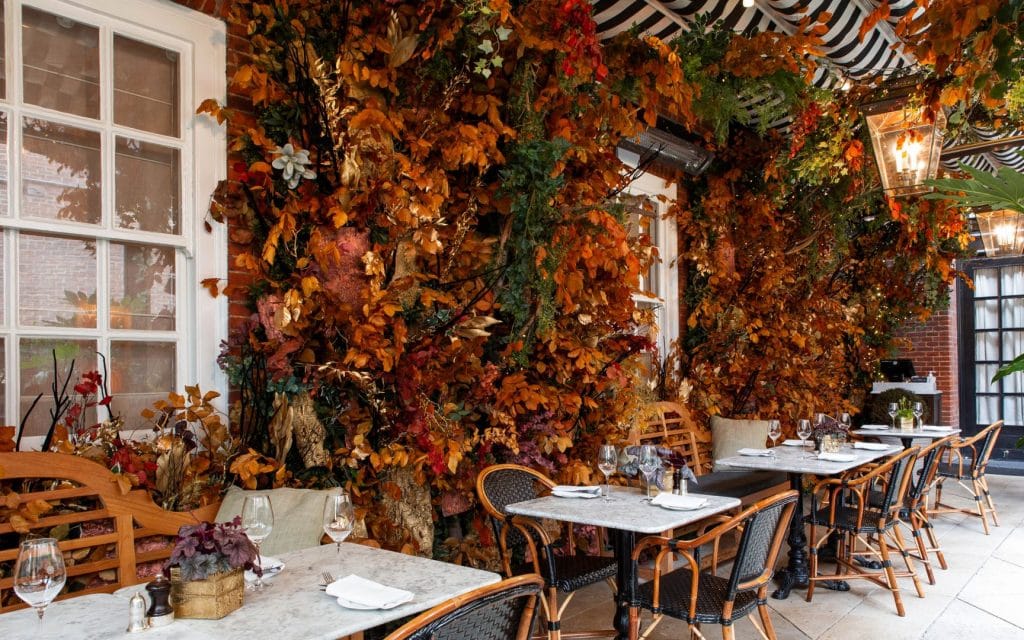 30 Of The Prettiest Bars In London For Picture-Perfect Cocktails