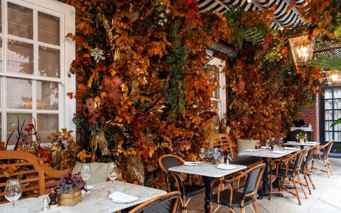 30 Of The Prettiest Bars In London For Picture-Perfect Cocktails