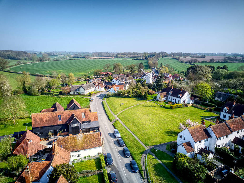 This award-winning chocolate box village near London is full of history ...
