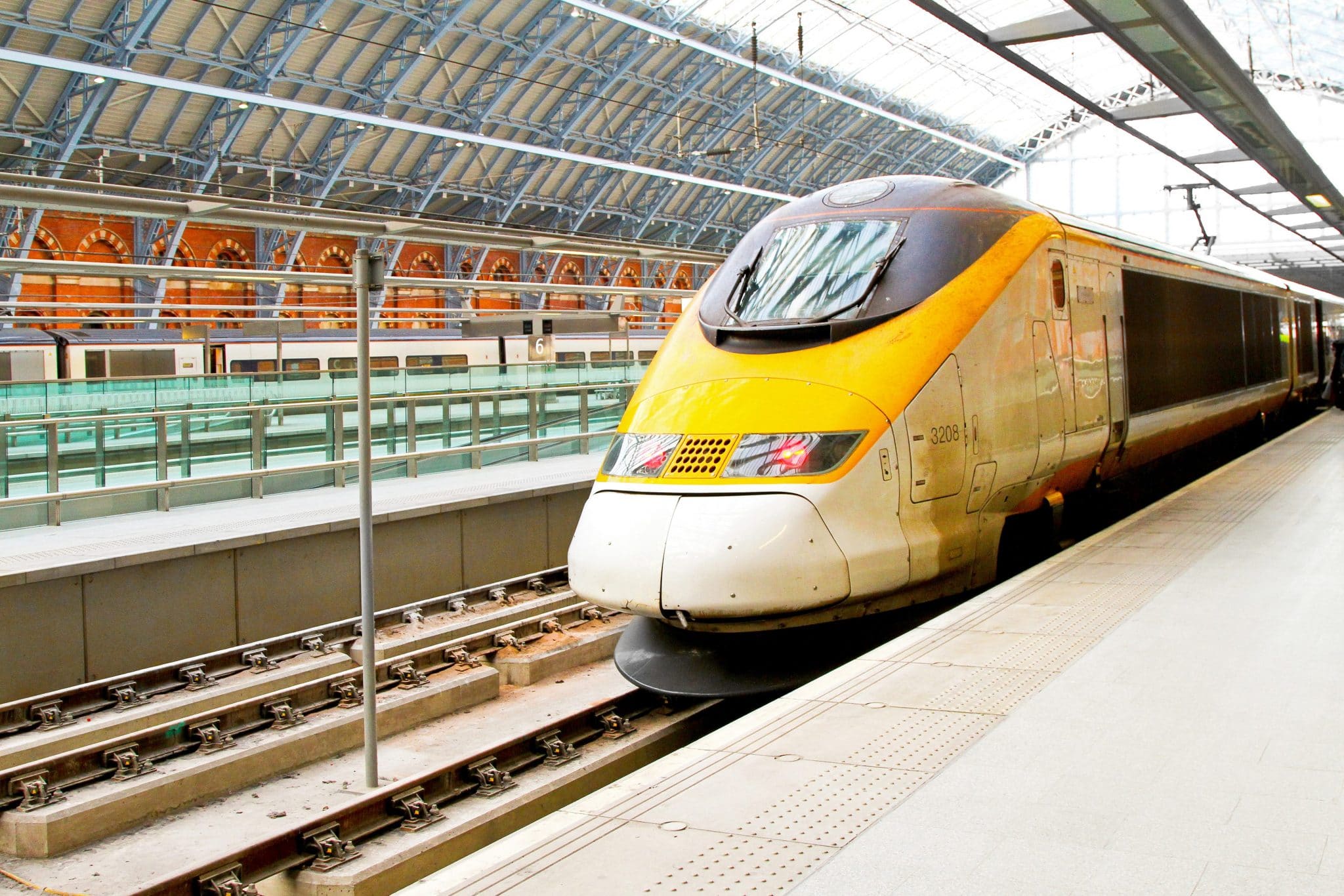 A New High-Speed Rail Service Between London And Paris Could Launch