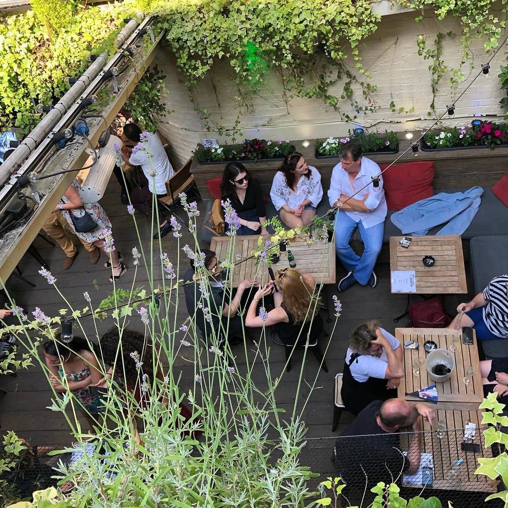 26 Of The Best LGBTQ+ Bars And Pubs In London