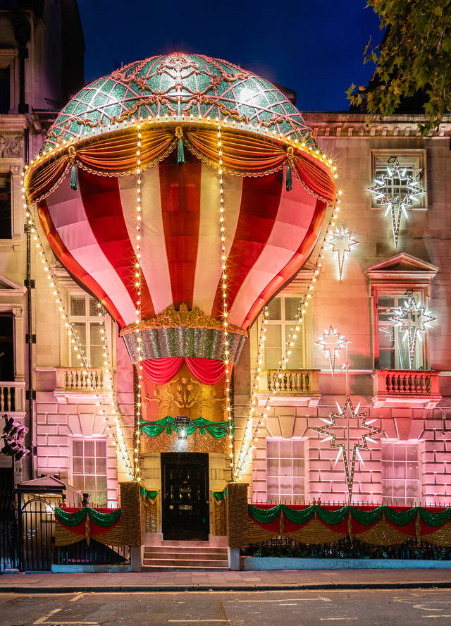 Annabel's Has Unveiled Their Uplifting New Christmassy Facade