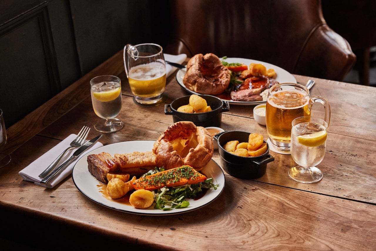 Review: We Tried The Warming Sunday Roast At The Chelsea Pig