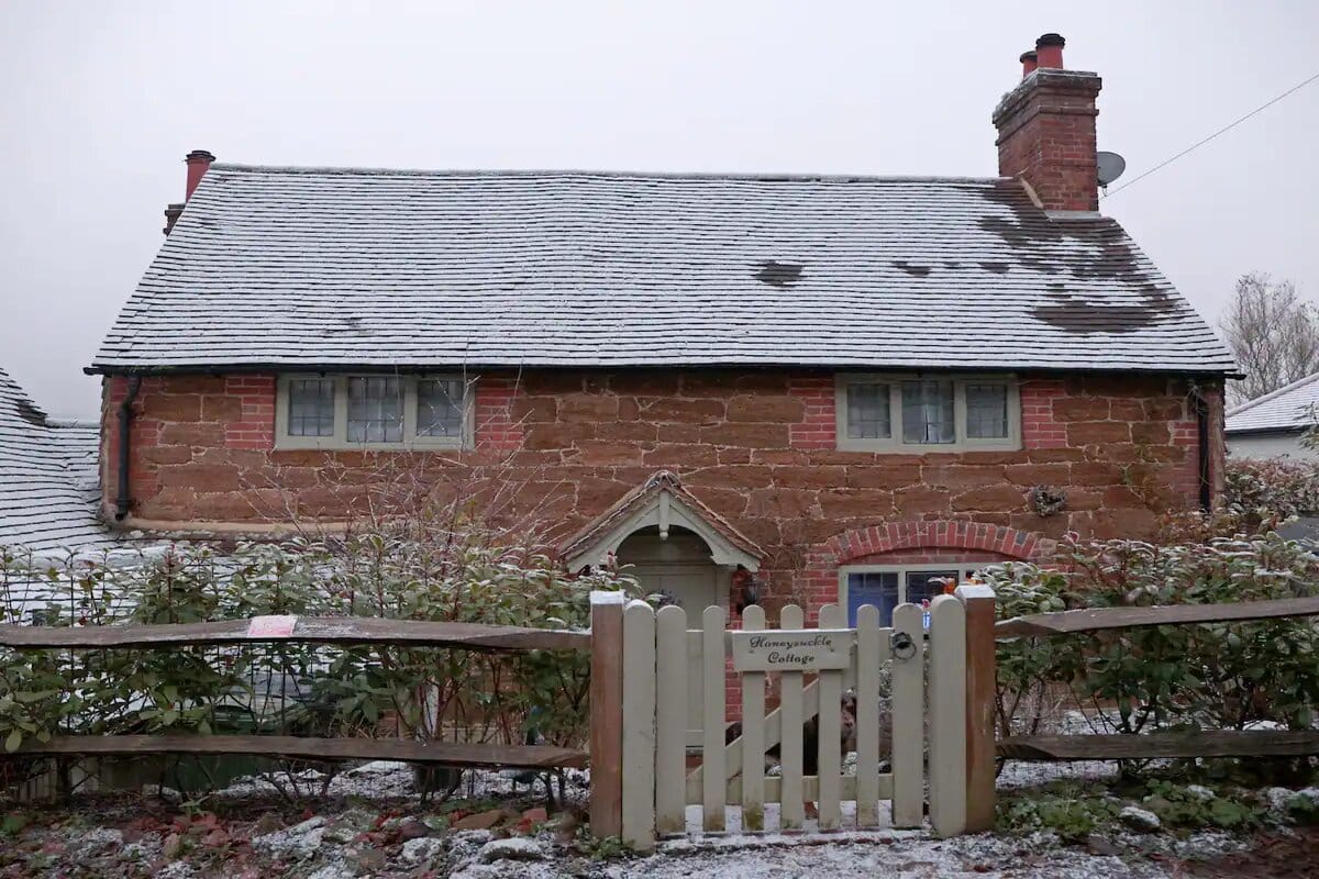 The Cottage From 'The Holiday' Is Now Available To Rent On Airbnb