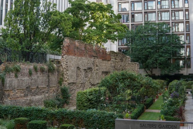 The London Wall: Hidden Roman Wall That Dates Back To 200AD