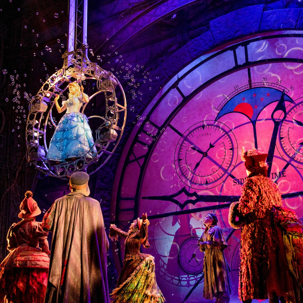 Six Reasons To See The Pop-u-lar Musical ‘Wicked’ In London