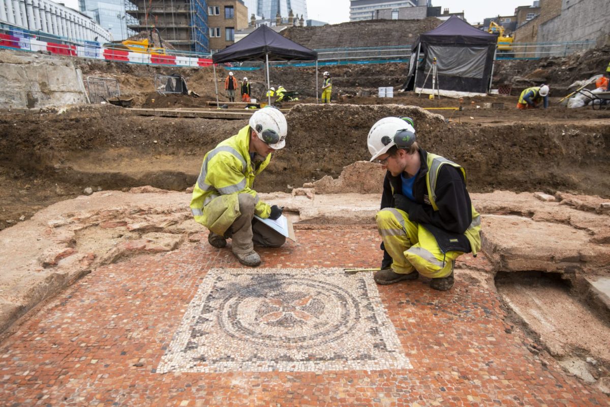 A Stunning Roman Tomb Has Just Been Discovered Beside London Bridge