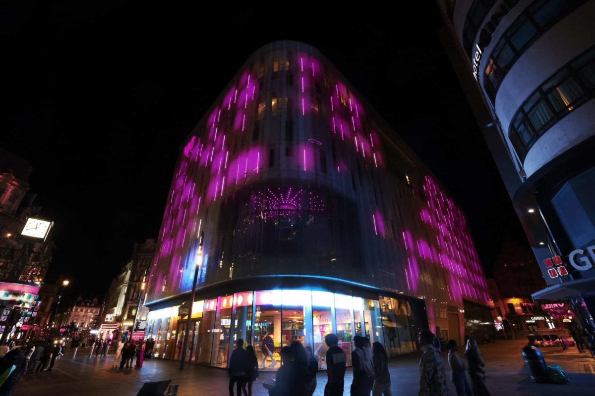 These Are The Best Hotels To Stay In London, From Luxury Landmarks To ...