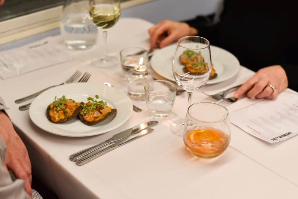 You Can Now Dine In A Vintage London Tube Carriage