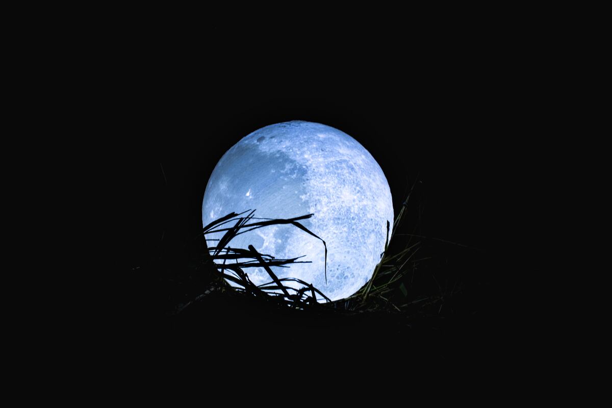 Rare Super Blue Moon To Appear In The Sky Over London Tonight
