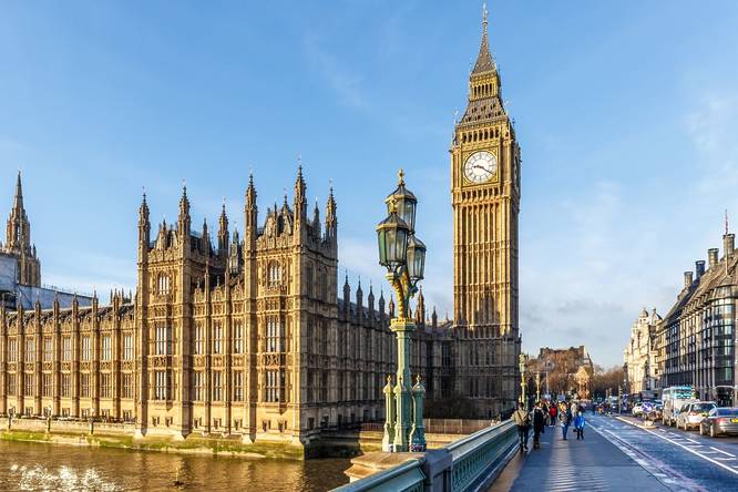 These Big Ben Tours Allow You To Climb The British Landmark