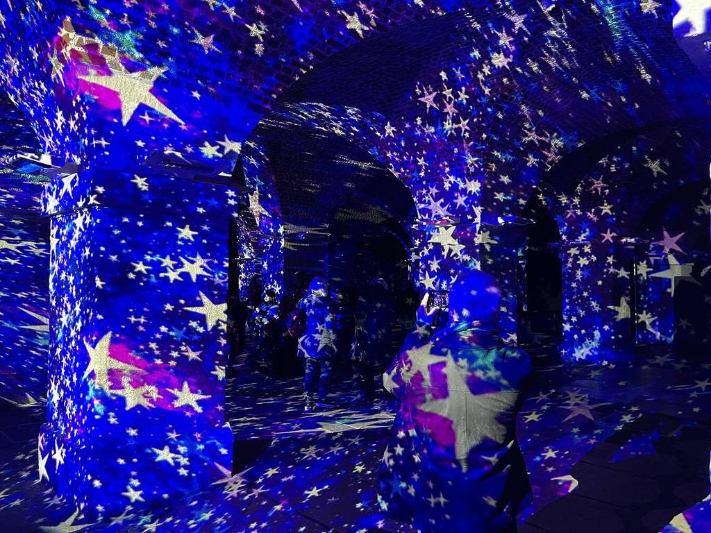 A Spectacular Light Show Will Illuminate This Entire London Church