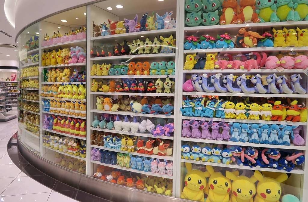 A Pop-Up Pokémon Center Is Returning To London