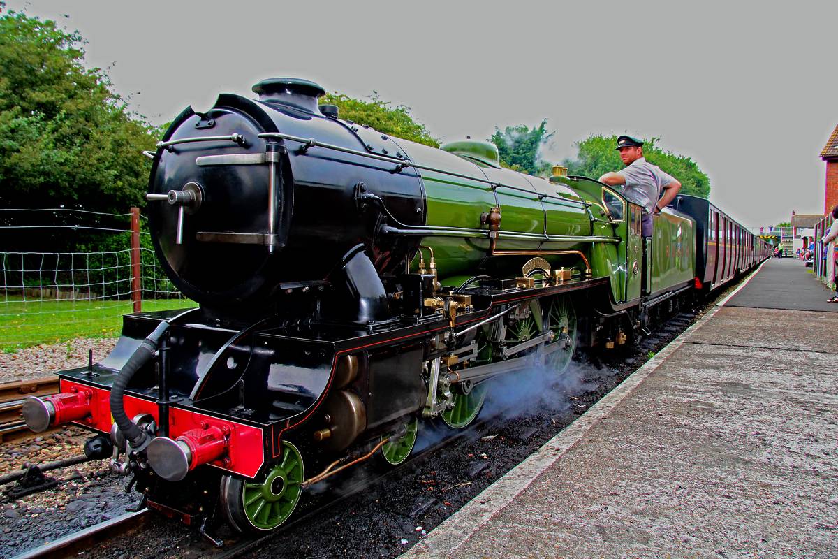 One Of The World's Smallest Miniature Railways Is Near London