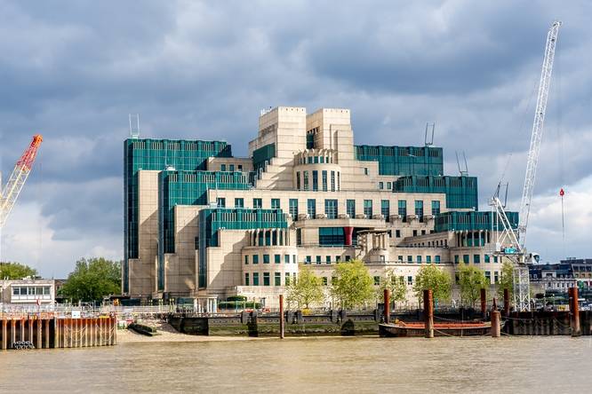 12 Of The Most Unique Ways To Be A Tourist In London