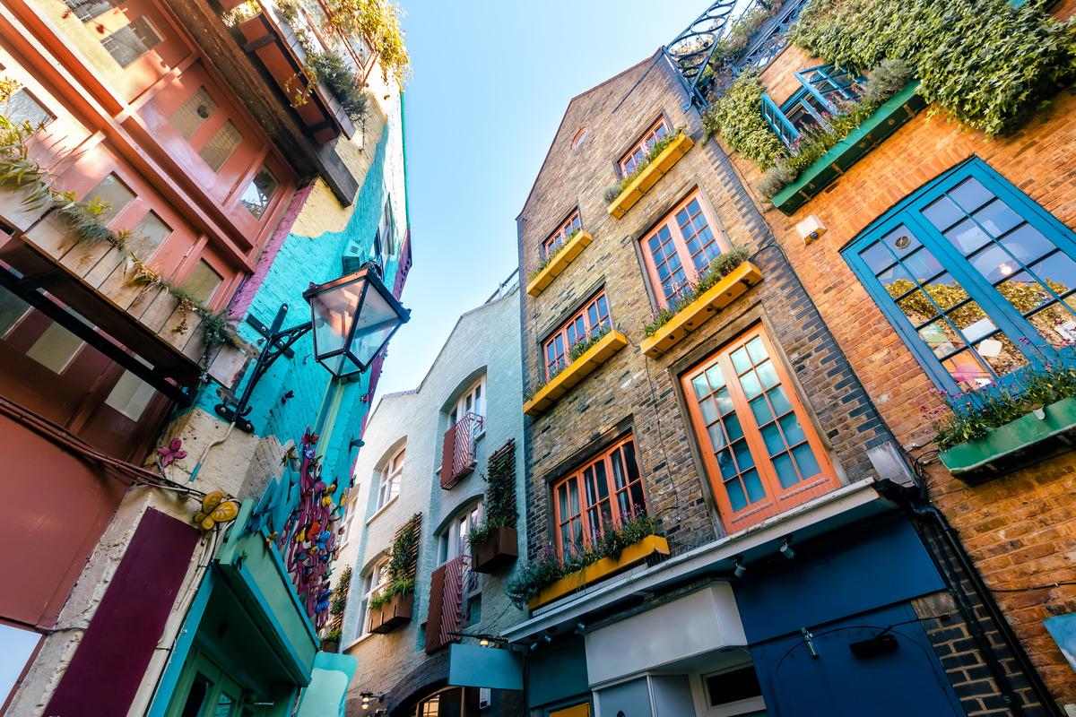 12 Of The Most Unique Ways To Be A Tourist In London