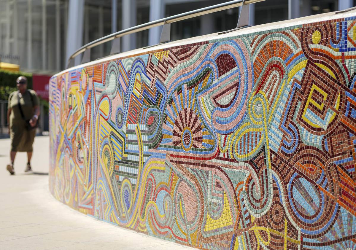 Stunning 57-Metre Mosaic Mural Unveiled At London Bridge