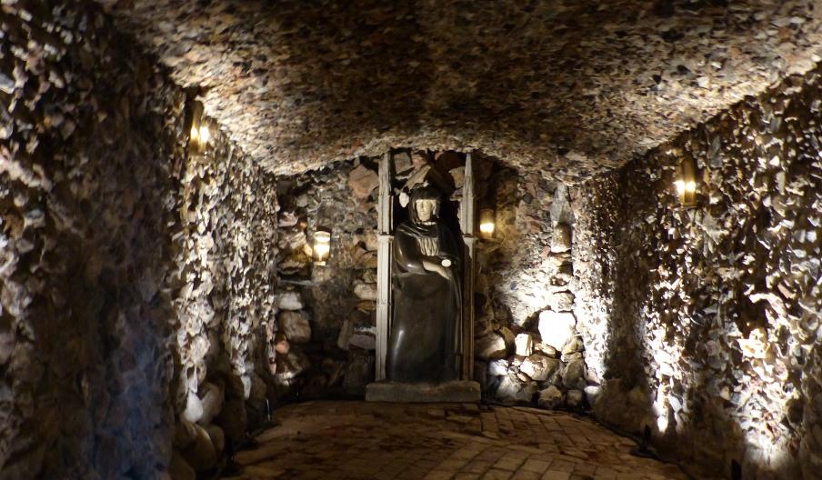 5 Enchanting Caves And Grottos To Explore In And Around London