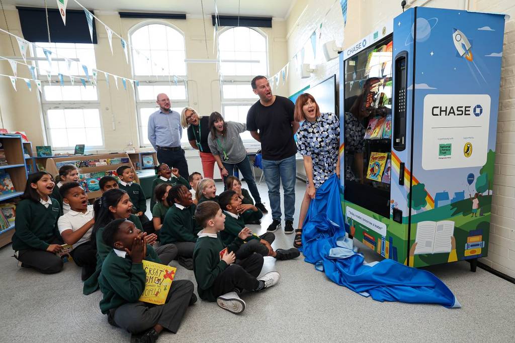 London Primary School Unveils A Book Vending Machine