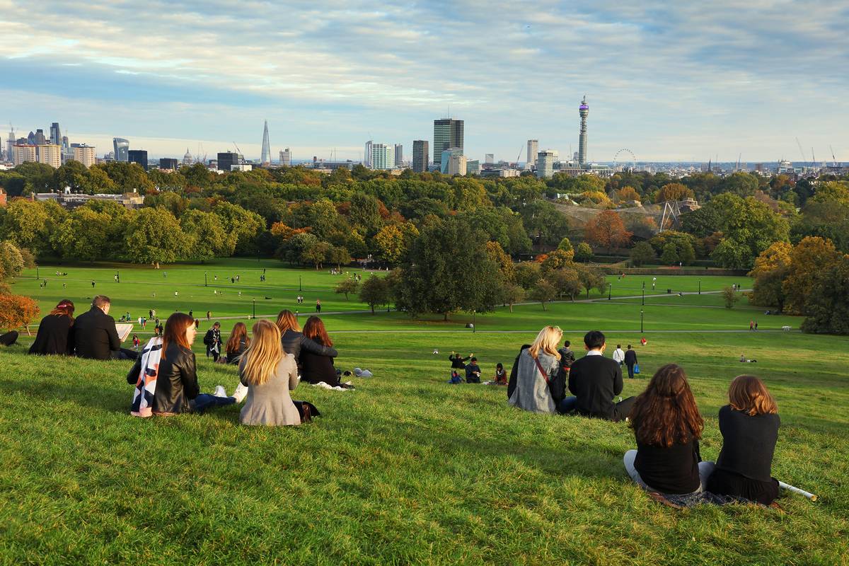 Here's Our Handy Guide To Making New Friends In London