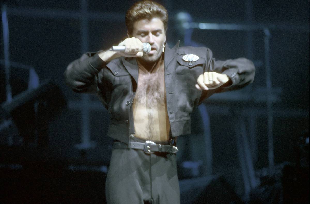 You Can Now Stay At George Michael's Luxury Oxfordshire Pool House