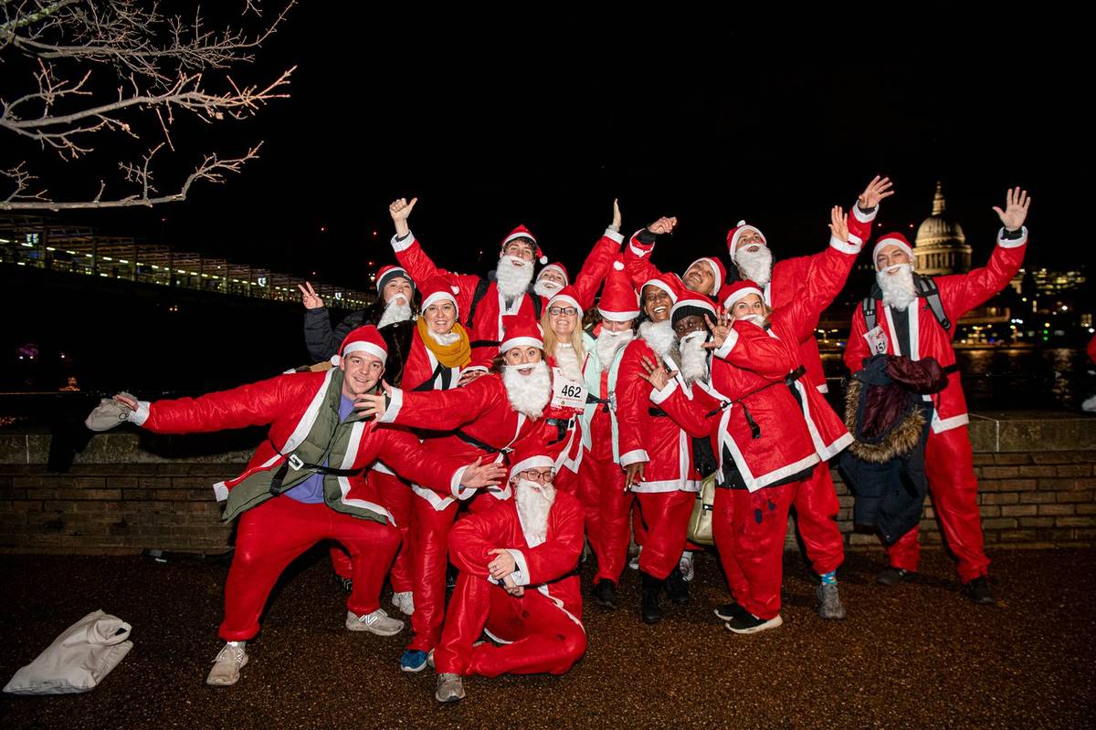 Thousands Of Santas Will Run Across London This Week