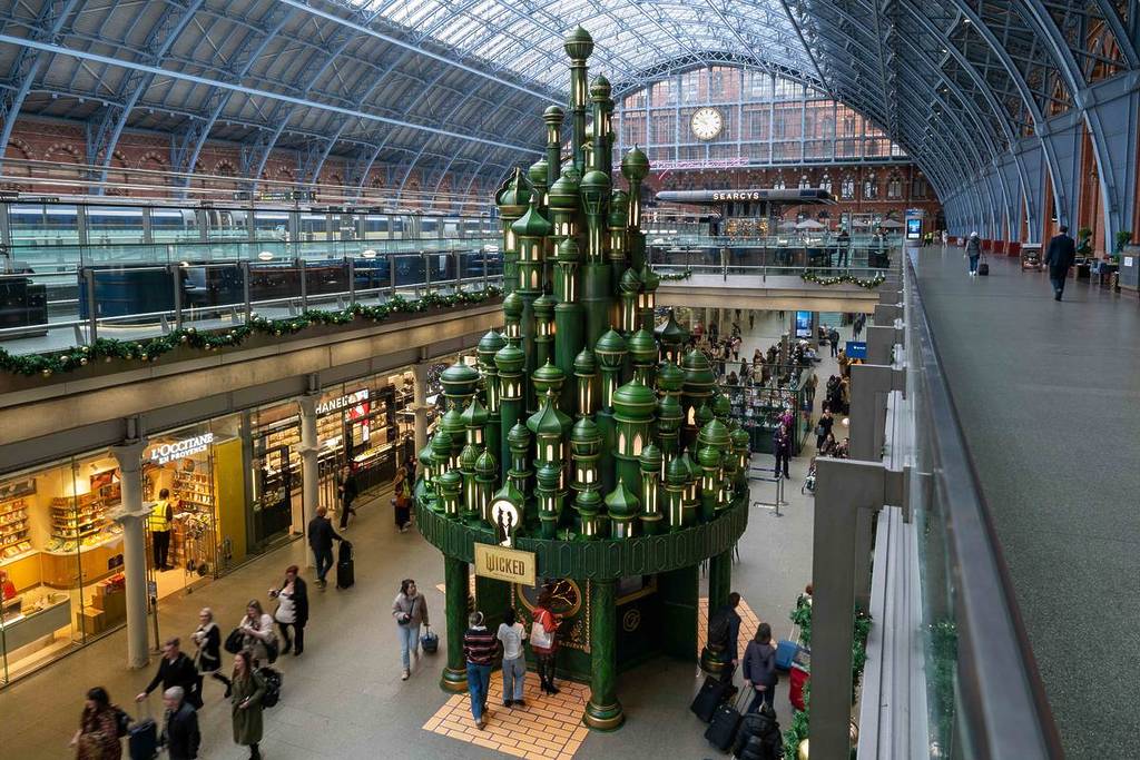 St Pancras Have Unveiled Their 'Wicked' Christmas Tree For 2024