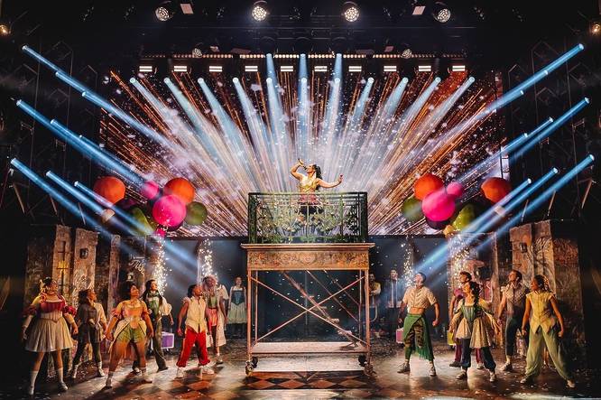 '& Juliet': This Musical Shows Shakespeare Like Never Before - Secret ...