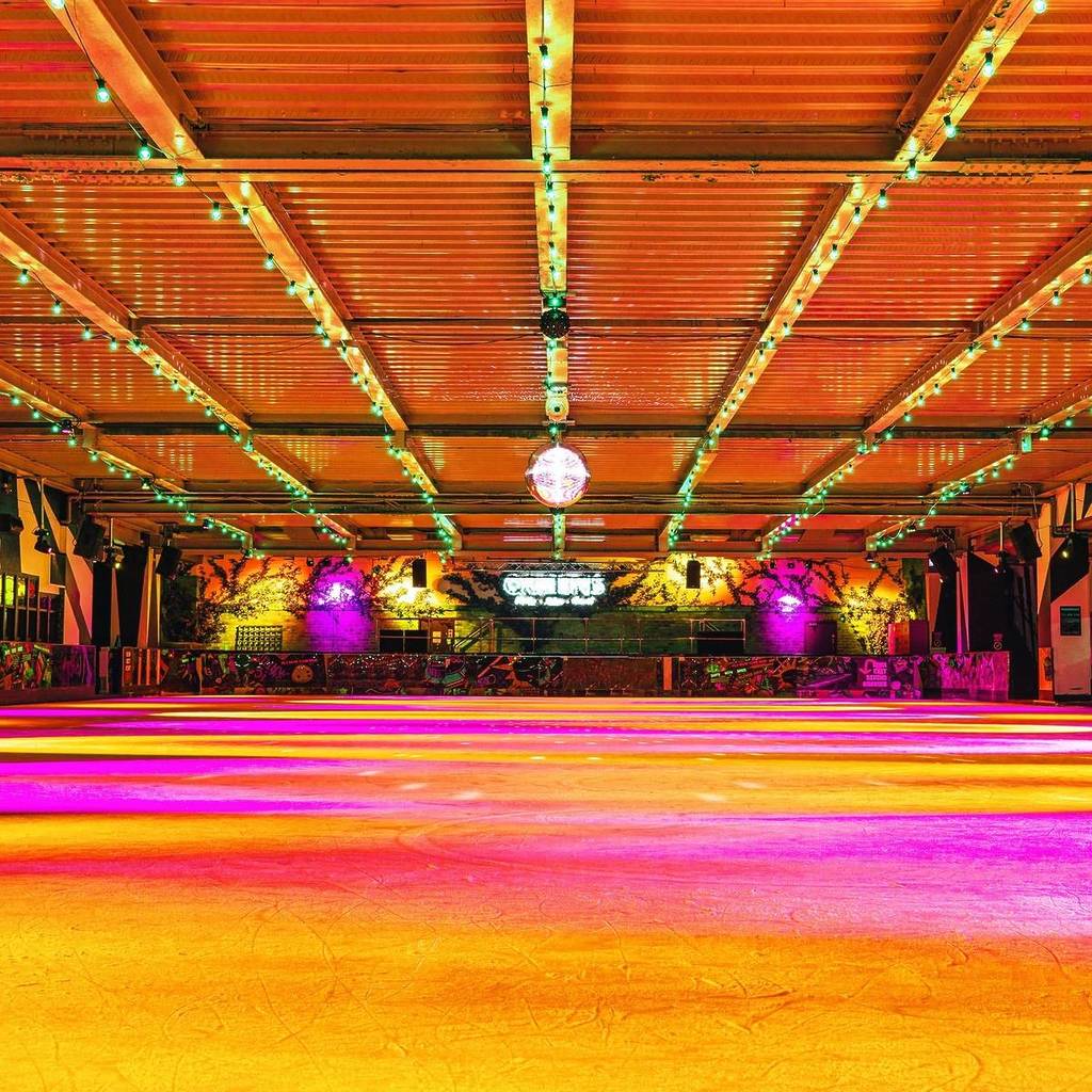 This Dazzling Indoor Indoor Ice Rink Is The Oldest In London