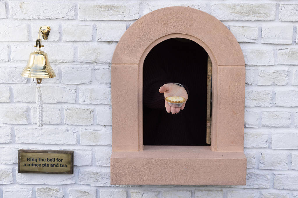 A Mince Pie Window Has Arrived In London With Free Pies And Tea