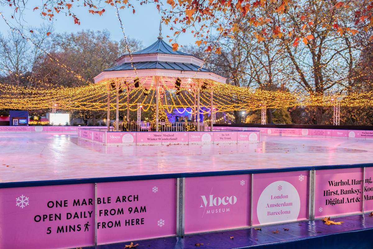 Perché la pista di ghiaccio del Winter Wonderland di Londra è rosa?