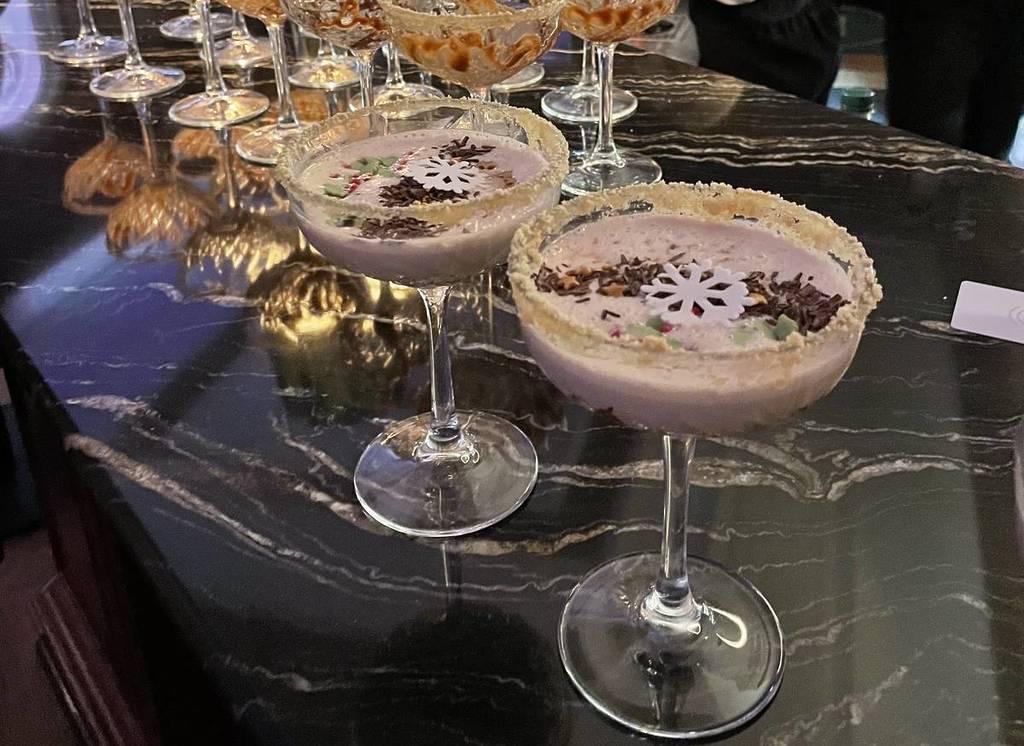 This Historic London Hotel & Bar Inspired The Creators Of Baileys