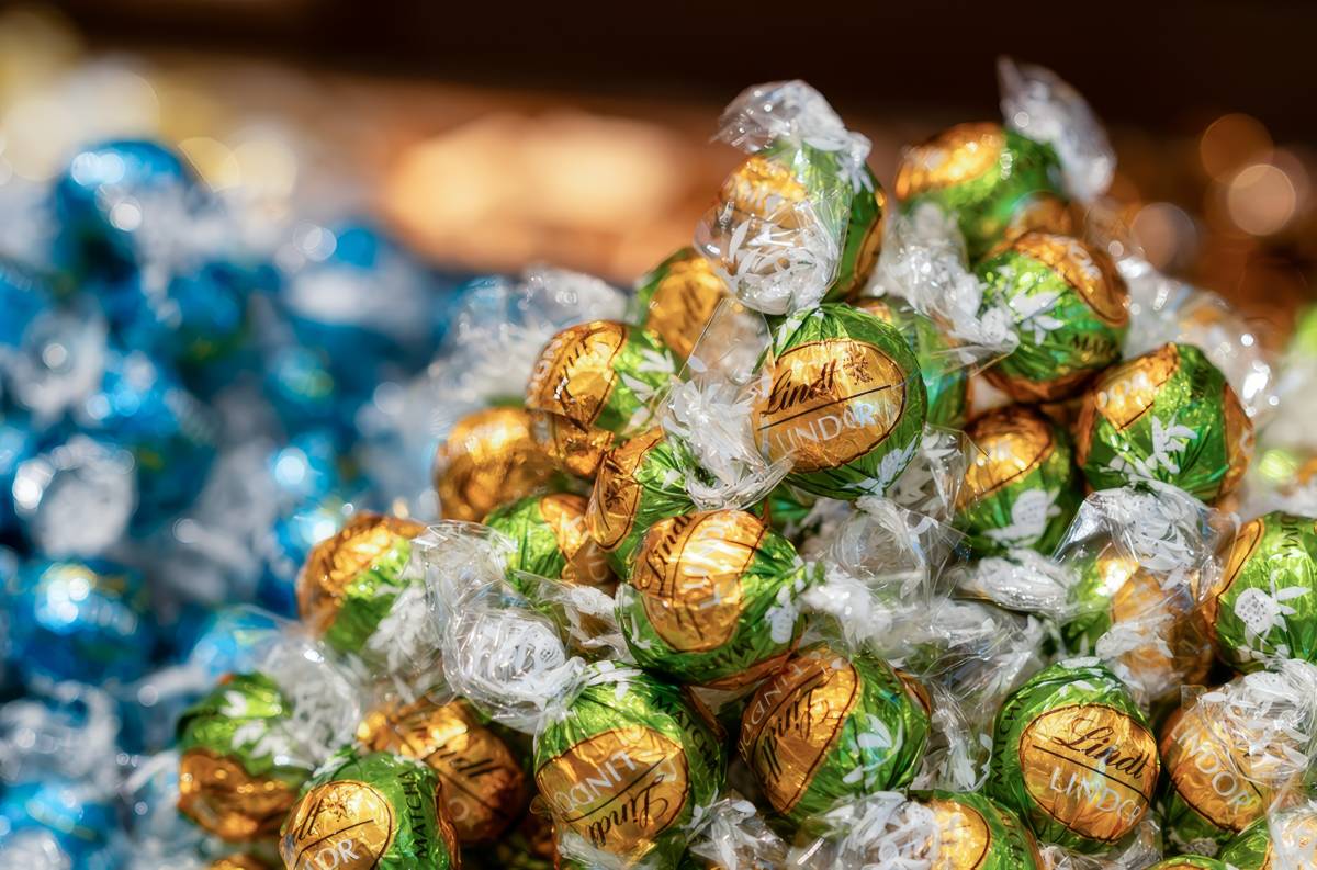 The New Flagship Lindt Store Boasts A Giant Choc Pick-And-Mix