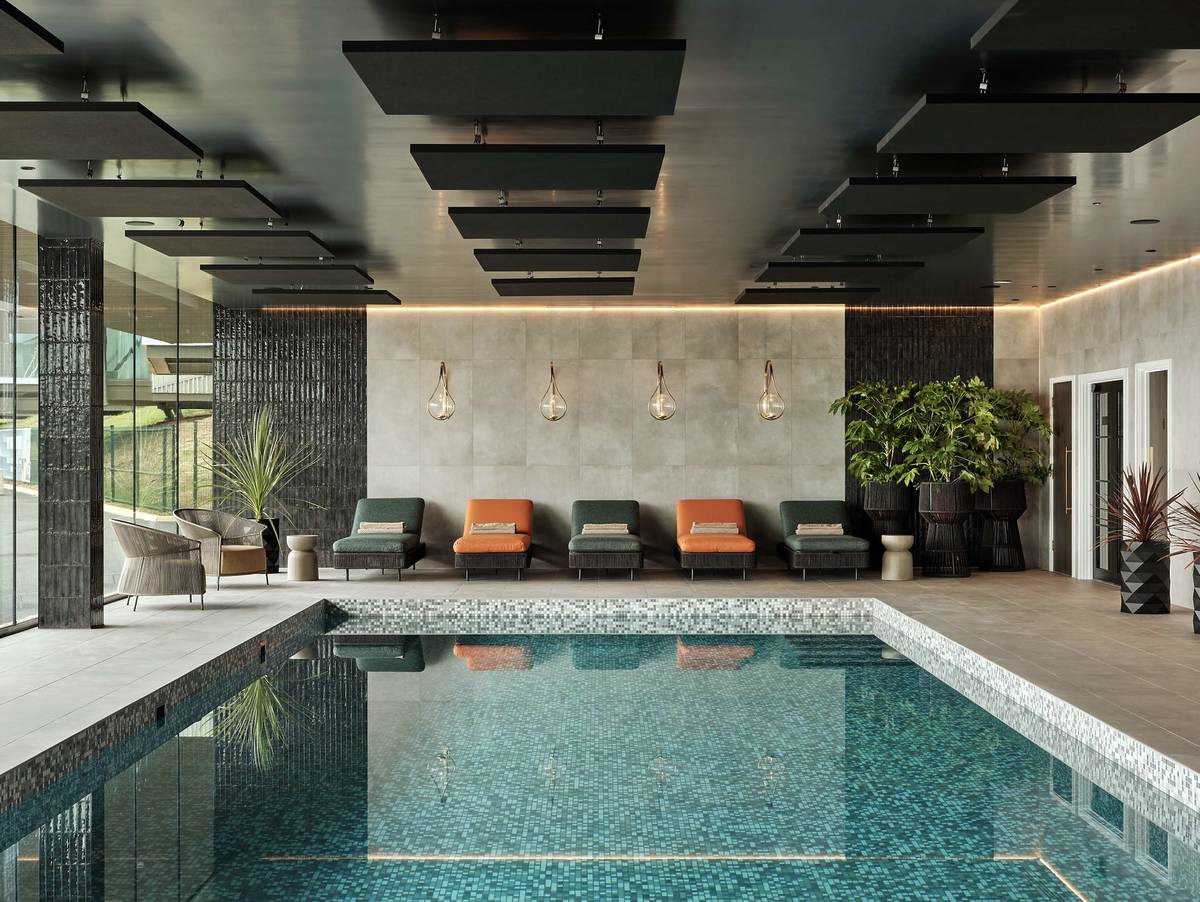 L'hotel Escapade Silverstone si affaccia sull'iconica sede del ...