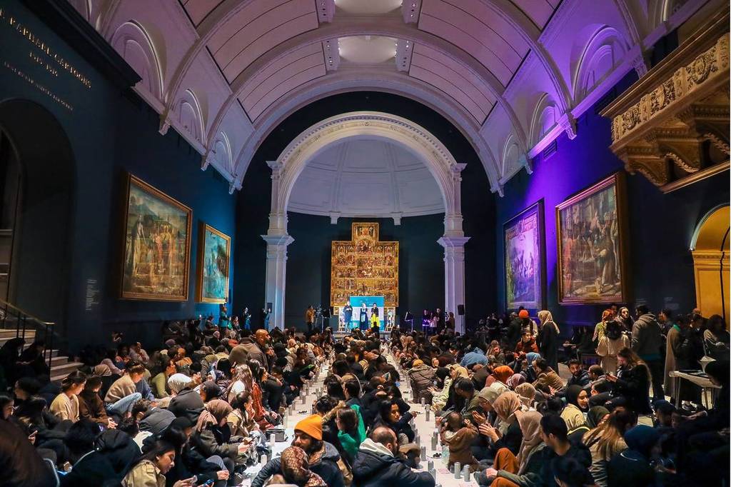 This UK Charity Hosts Free Iftar Meals In Iconic London Venues