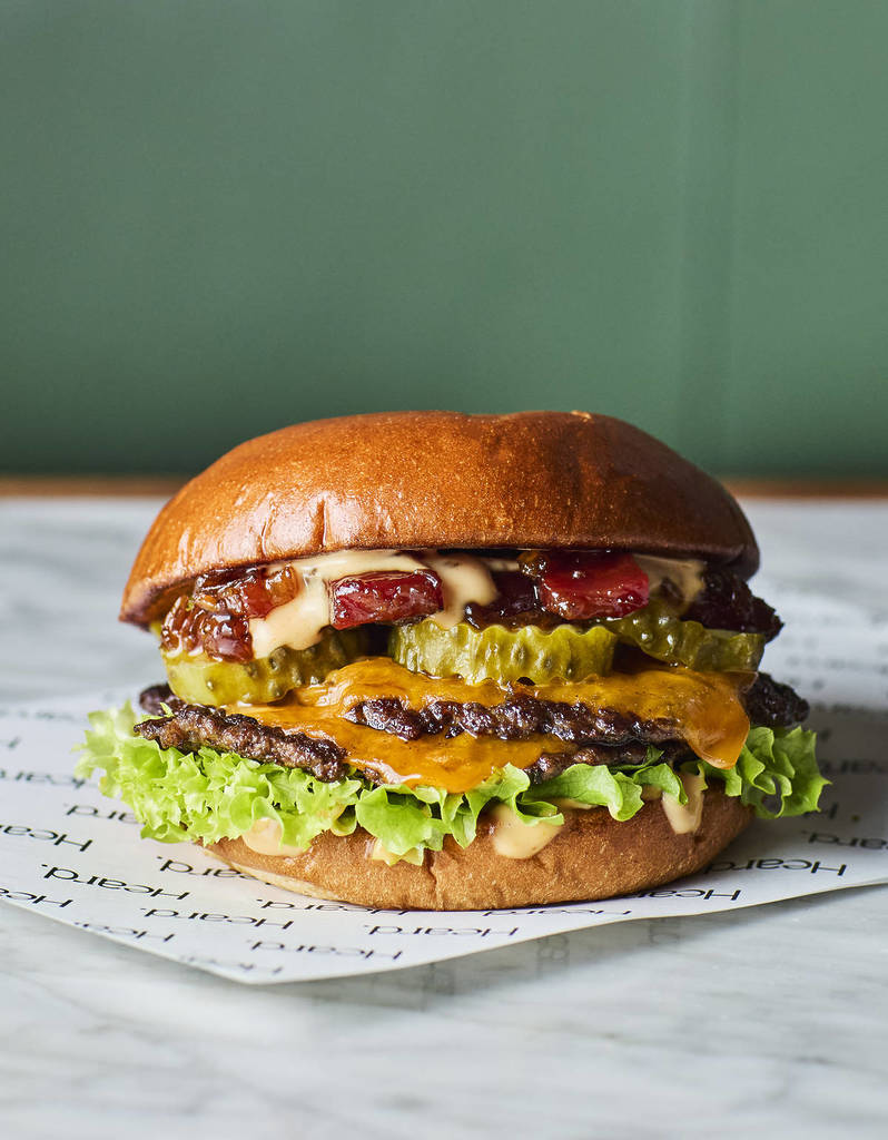 Heard Serves Up Michelin-Quality Smash Burgers In London