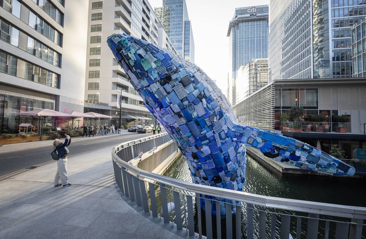 A Huge Whale Sculpture Has Just Been Unveiled In Canary Wharf
