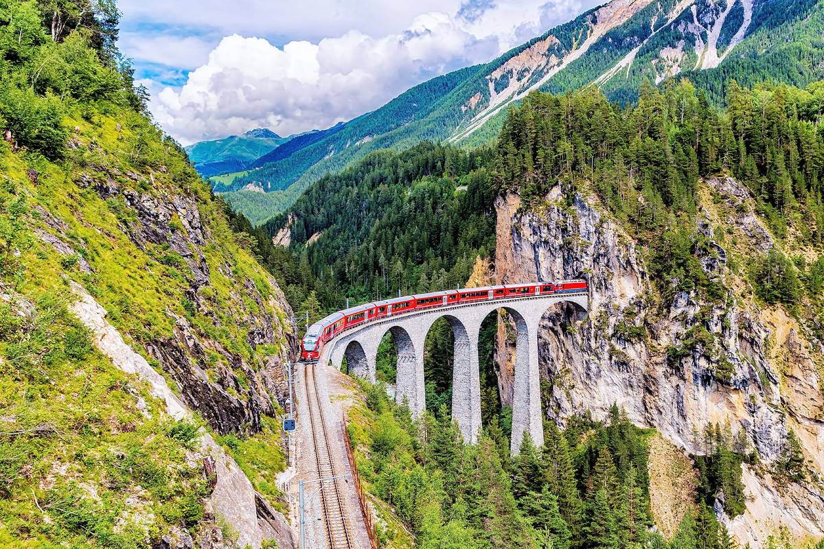 This Handy New Train Could Directly Link London And Switzerland
