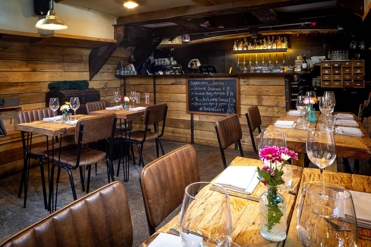 This Floating Restaurant Can Be Found On Board A Historic Barge In East ...