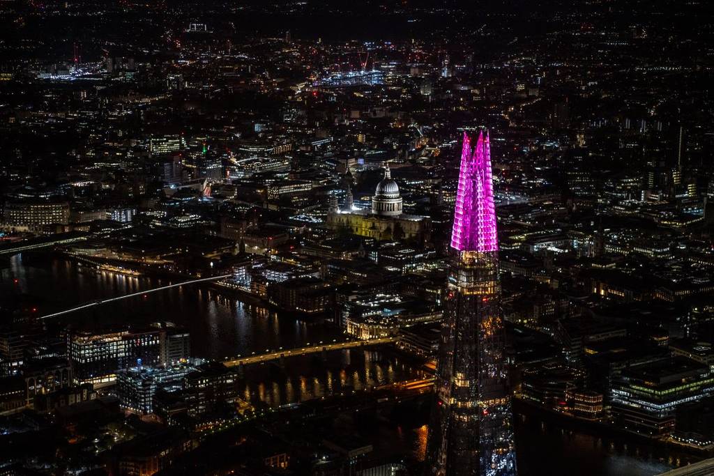 Lo Shard si illuminerà di rosa questa sera per segnare l'inizio del ...