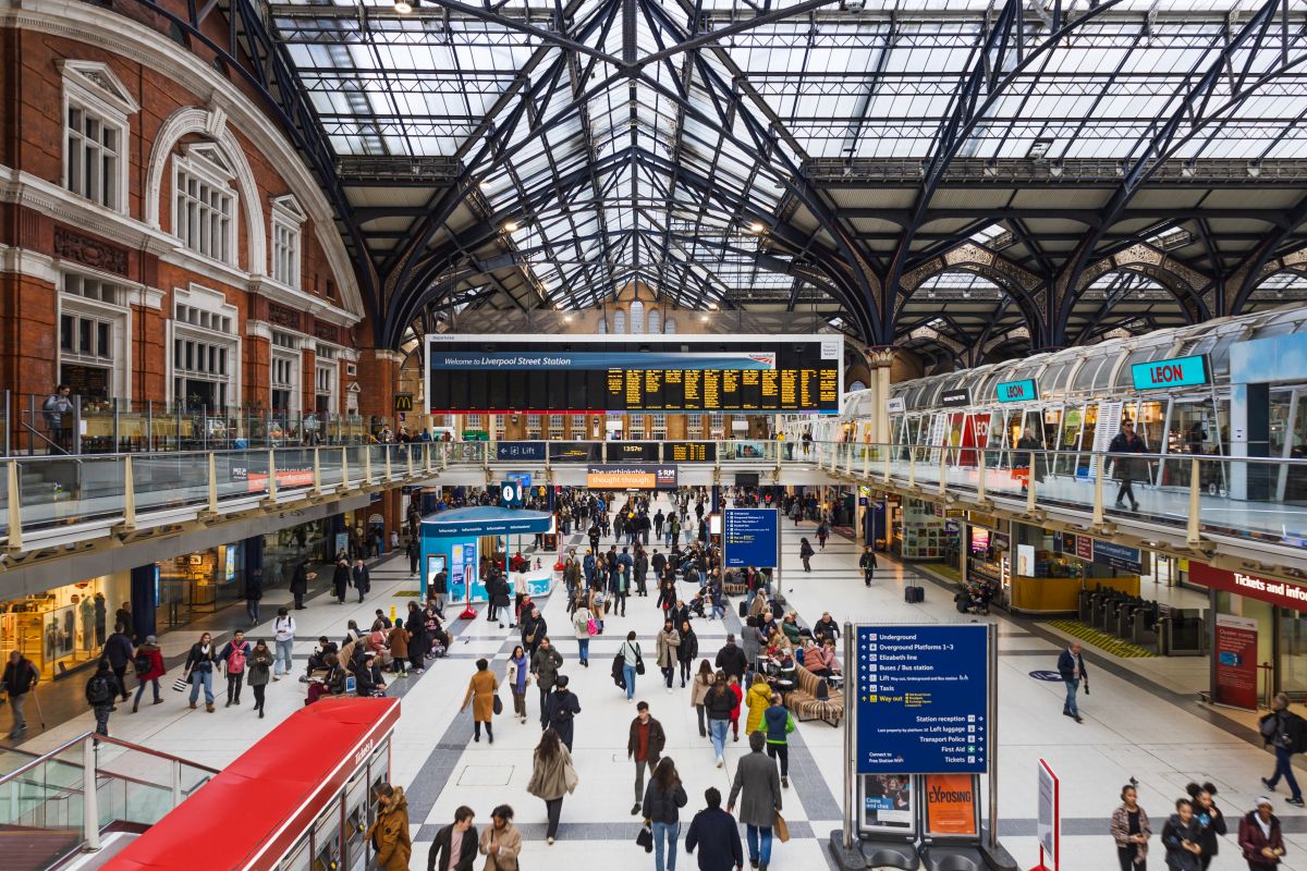 One Of London's Busiest Train Stations Will Be Closed For Eight Days ...