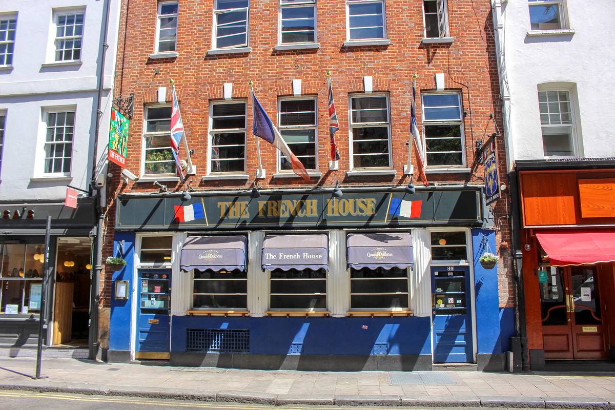 This Legendary London Boozer Has Just Been Named Among The Best ...