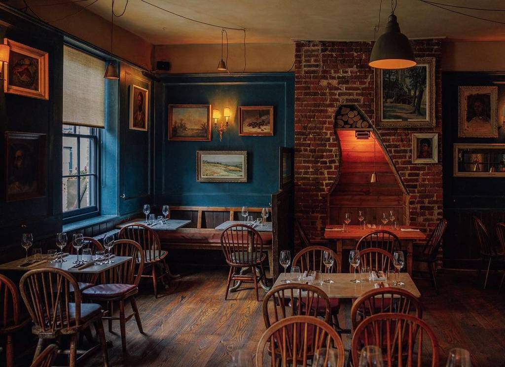 This cosy London pub is officially one of Dua Lipa's favourite spots in ...