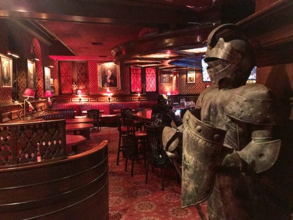 Inside The Glamtastic Koreatown Restaurant That's Been In All Your Fave ...