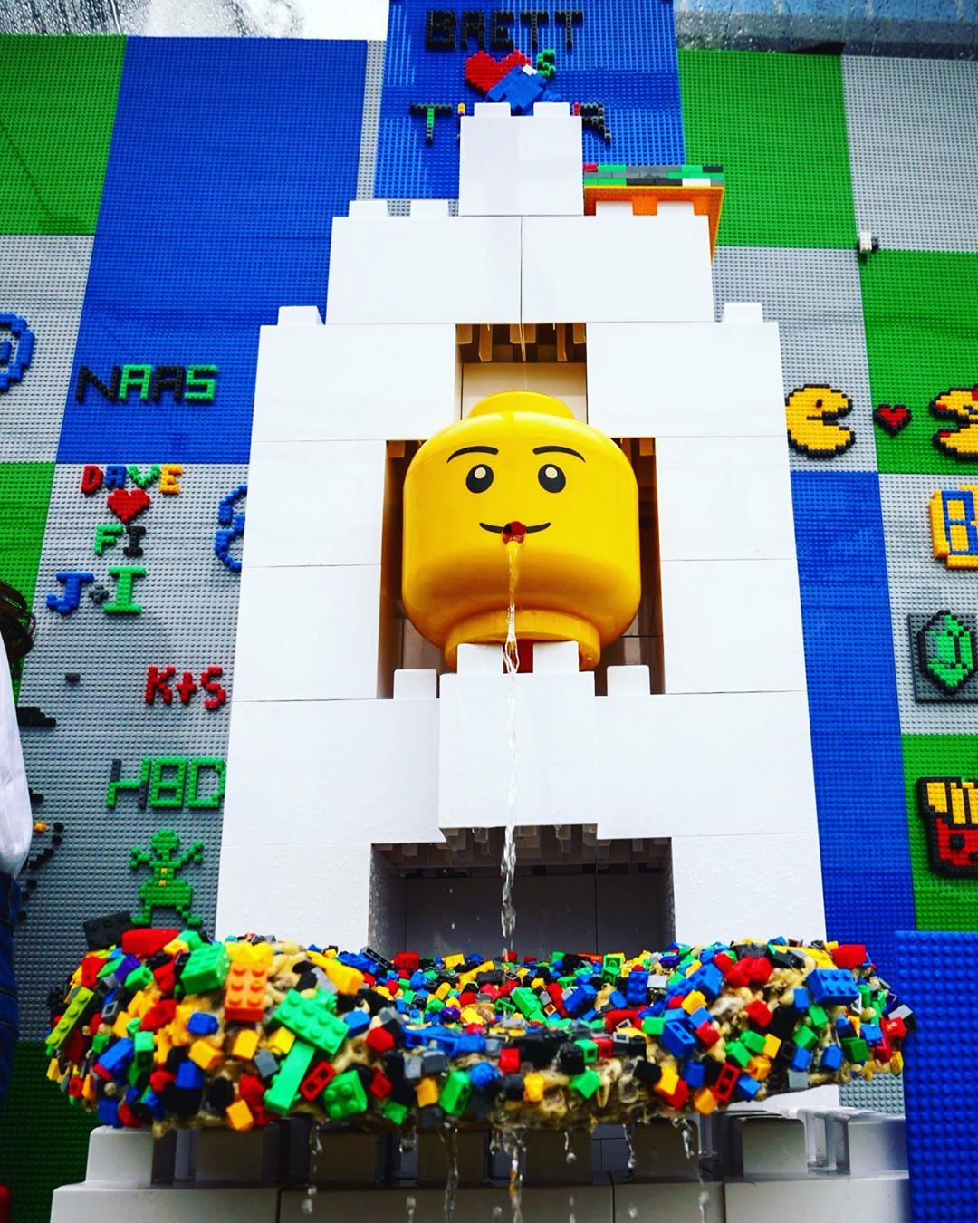 A Pop-Up Bar Made With 1-Million Lego Bricks Is Heading To L.A. This Fall