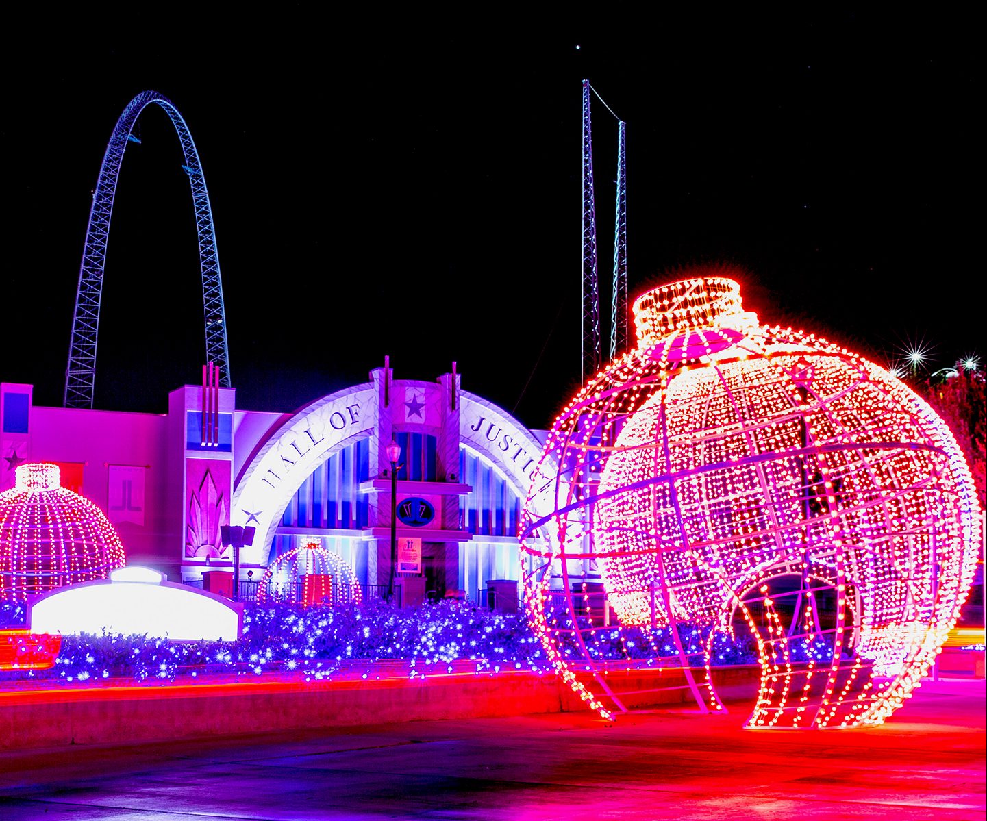 Stroll Amongst Millions Of Twinkling Lights At The Six Flags 'Holiday ...
