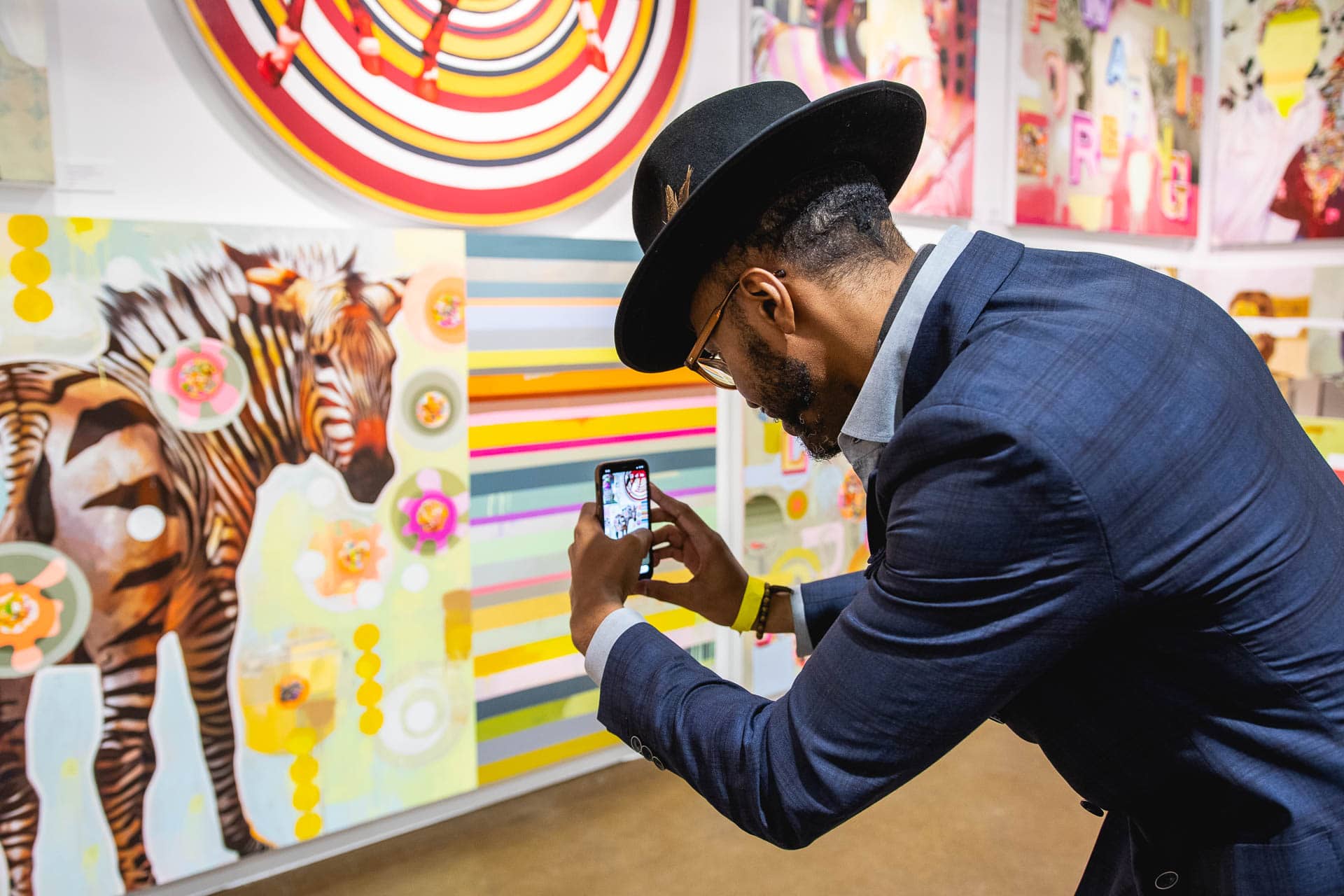 LA’s Electrifying ‘The Other Art Fair’ Unveils Hundreds of Talented ...